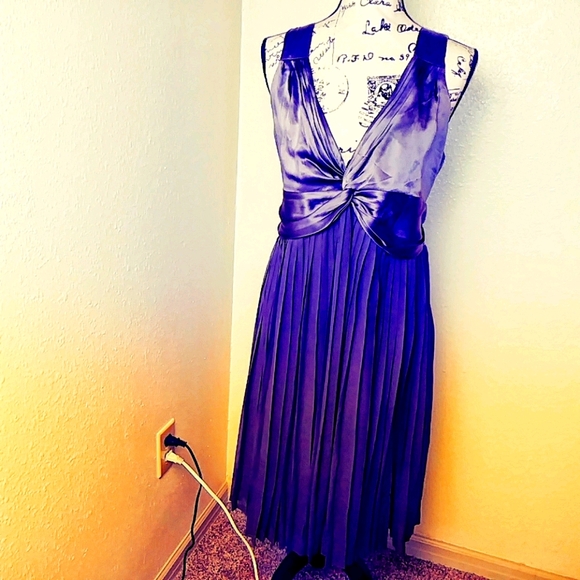 Peter Nygard | Dresses | Peter Nygard 0 Silk Gray Dress Plus Sleeveless ...
